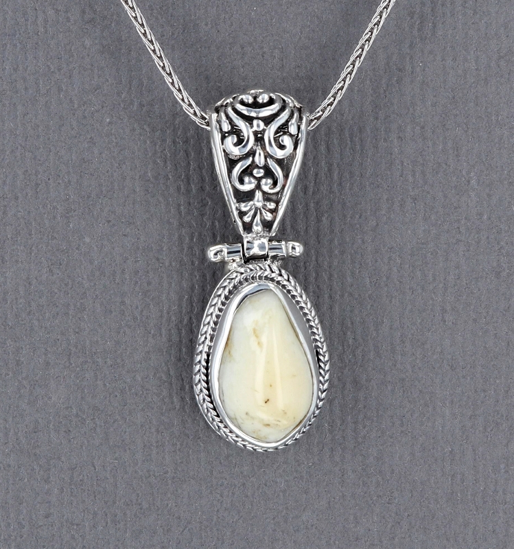 Elk Ivory Pendant