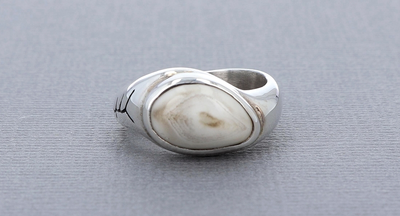 Ladies Elk Ivory Ring